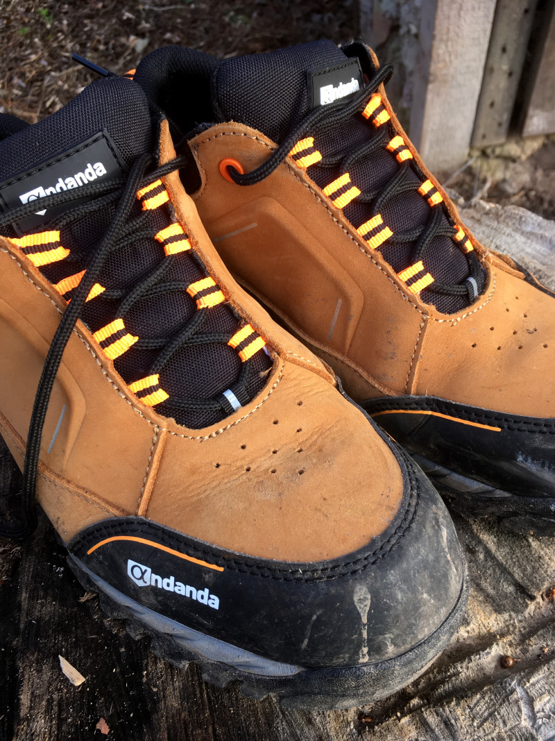 Arbeitsschuhe von Andanda - Kettensäge Ratgeber
