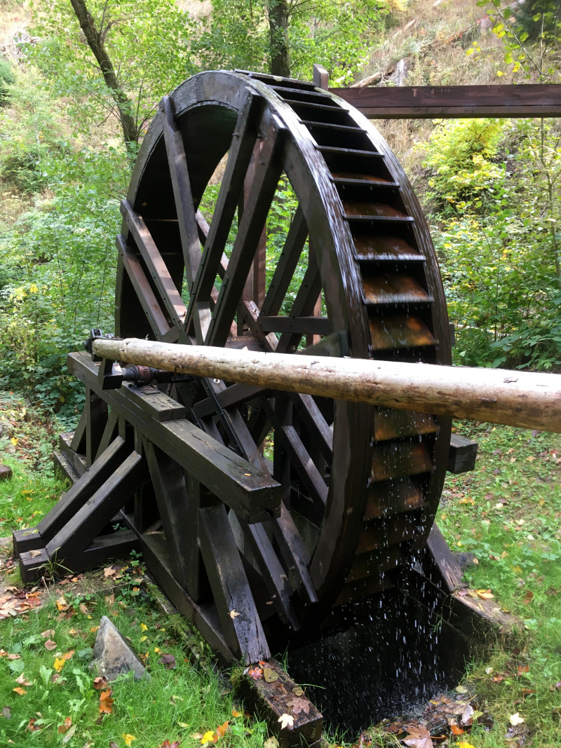 Wasserrad mit Pumpe bei Wernigerode - Kettensäge Ratgeber